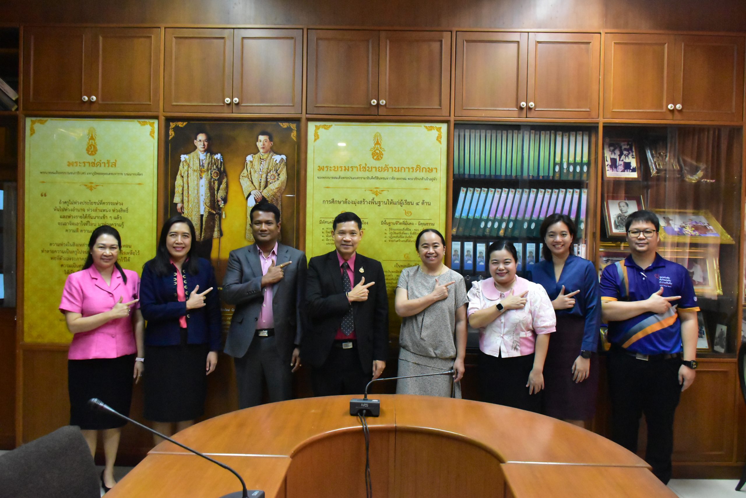 วิทยาลัยอาชีวศึกษาเชียงใหม่ ให้การต้อนรับคณะจากหน่วยศึกษานิเทศก์ เพื่อ ...